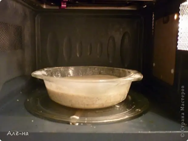 Hasselnøddekage på 5 minutter i mikroovnen uden mel og smør