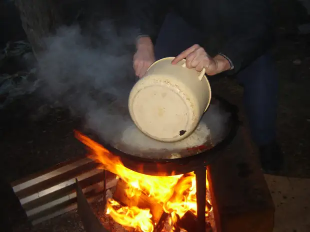 Πώς να μαγειρέψετε πραγματικό πιλάφι Ουζμπεκιστάν (Fergana).