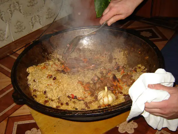 Carane cook nyata Uzbek (Fergana) pilaf