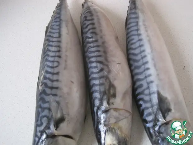 Mirgine gasa mackerel. Delicious kuma yana riƙe da siffarsa ba tare da gelatin ba