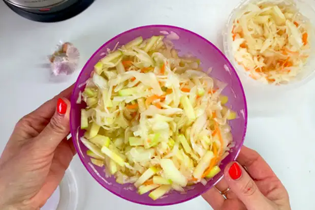 Receptes foto: Skābētu kāpostu salāti