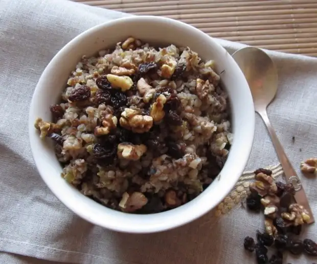 6 ongewéinlech Rezepter mat Buckwheat