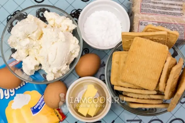 Ingredients for cheesecake amin`ny halva