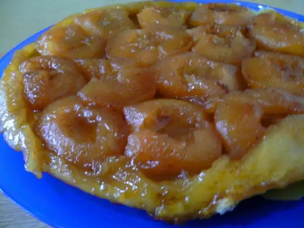 Flip-flop pie (tart taten) ပန်းသီး။ ရေခဲမုန့်ဖြင့် ကျွေးပါ - ကောင်းကင်ဘုံ၌ မွေ့လျော်ခြင်း။