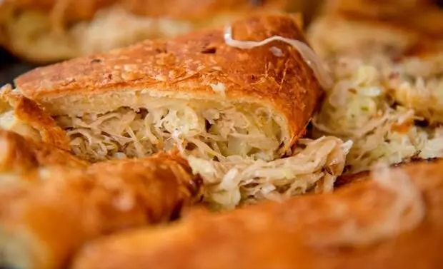 Lean cabbage pie