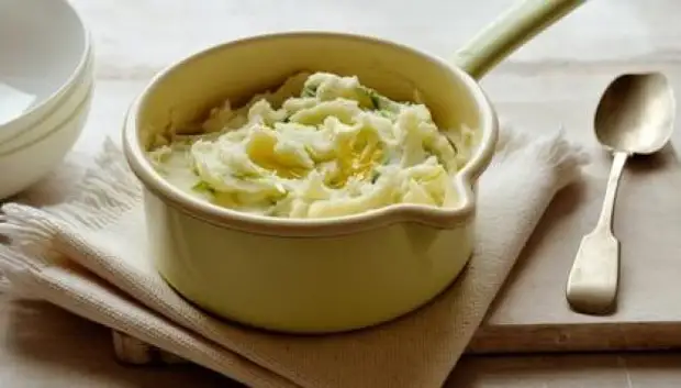 10 neuveriteľne chutných zemiakových jedál