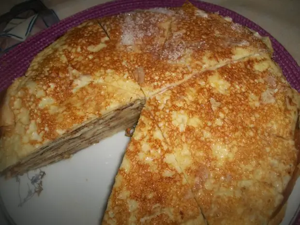 Filloas do tsar con salsa