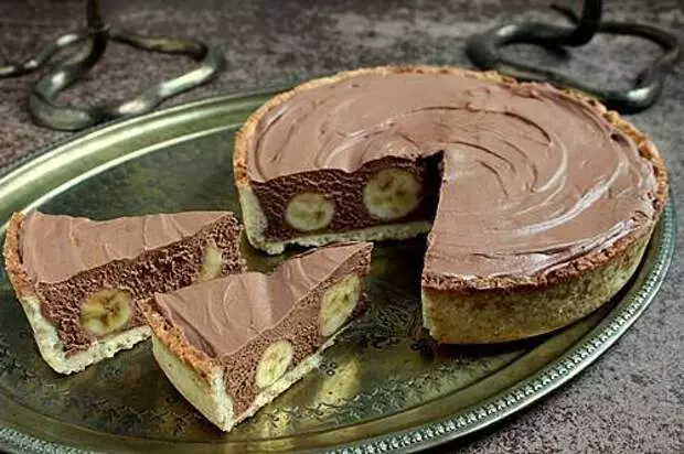 Kejk tal-banana bil-mousse taċ-ċikkulata