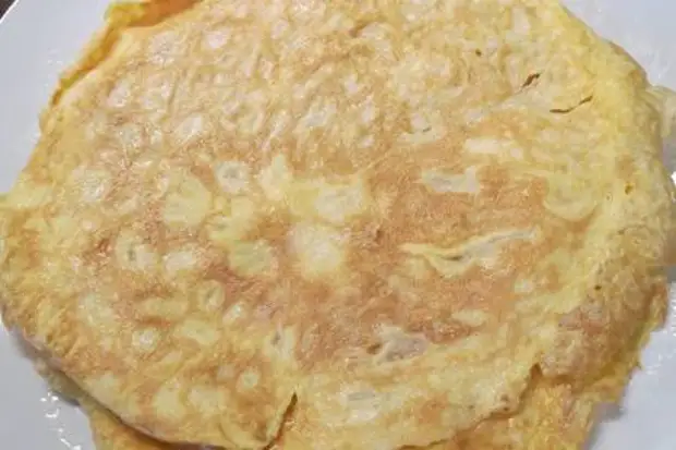 Kwai pancakes tare da sprats da cuku: hoto mataki 1