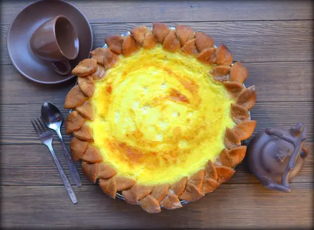 Ginhawa sa Spring Pie: crispy crust ug delikado nga pagpuno!