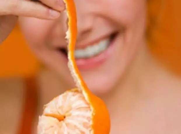 10 Paagi sa Paggamit sa Tangerine Peels Atensyon: ang panahon sa citrus bukas!