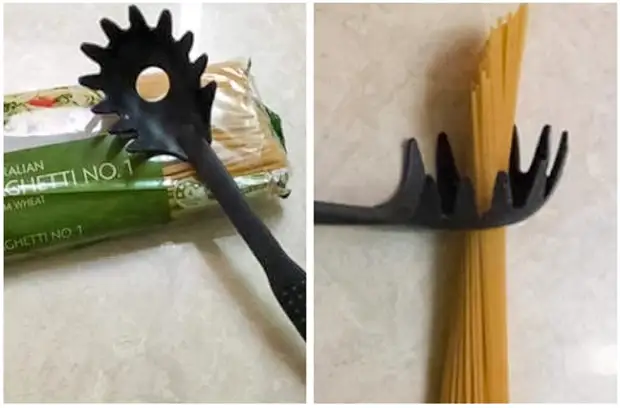 Ang butas sa spaghetti spoon ay para sa pagsukat ng pasta. / Larawan: Syl.ru