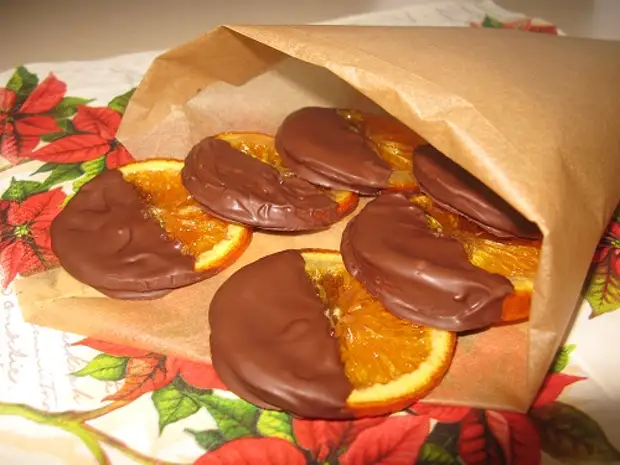 Caramelized oranges ni chocolate