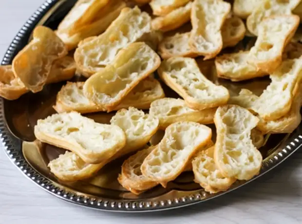 Ho khaola li-eclairs