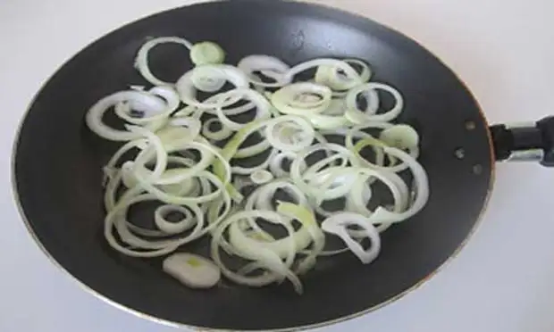 Fry the onion