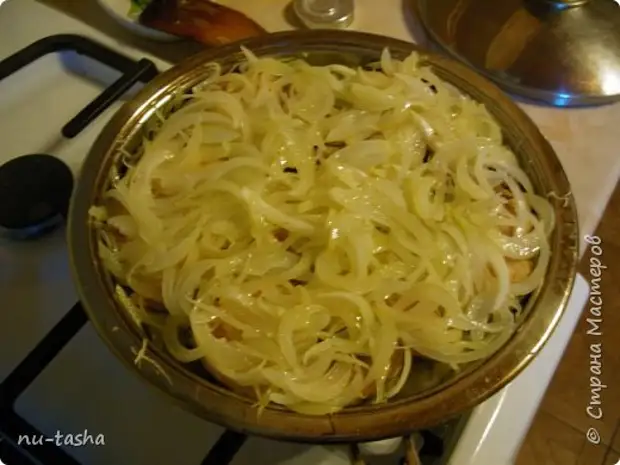 Koken Masterklasse Kulinêr resept Gestoofde fisk mei kool yn tomatensap Itenprodukten foto 10