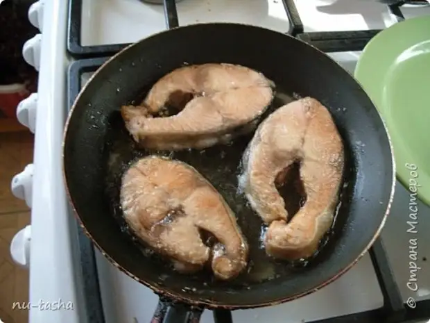 Koken Masterklasse Kulinêr resept Gestoofde fisk mei kool yn tomatensap Itenprodukten foto 4