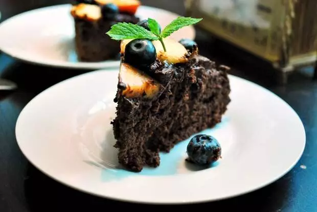 Malá čierna torta