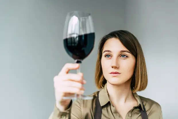 како да се разбере дека виното не се прави од прав