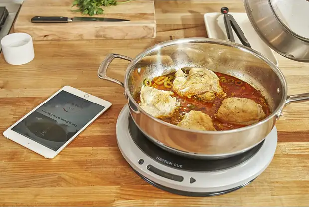 Induction ntse cooker. | Yees duab: MetroKitchen.