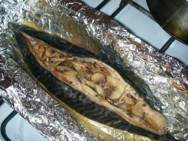 Ho pheha Master sehlopha sa Selemo se Secha Recipe ea Culinary Mackerel e monate bakeng sa tafole ea mokete Lihlahisoa tsa lijo tsa 1