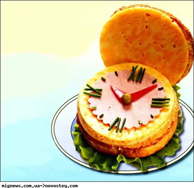 How to make sandwiches festively