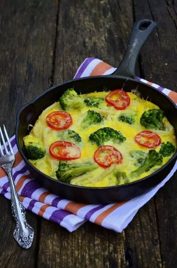 Frittata txipiroi eta brokoliarekin