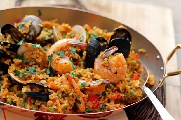 47. Paella ai frutti di mare, Spagna