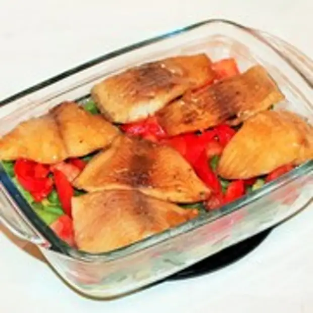 Fish with honey garlic and vegetables