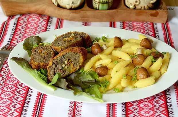 Comida ucraniana. Ensopados de fígado