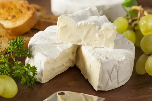 yuav ua li cas xiav cheese tau txais kev pab