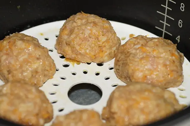 Ukutya inkukhu-ithanga cutlets