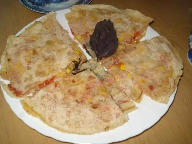 Παραλλαγή με θέμα "Quesadilla" ή πρωινό στο γραφείο "Mexican"