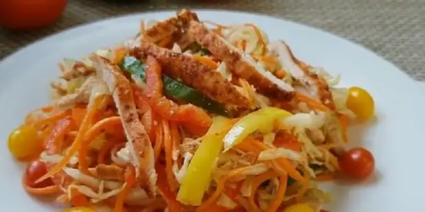 ensalada con cenoria e polo