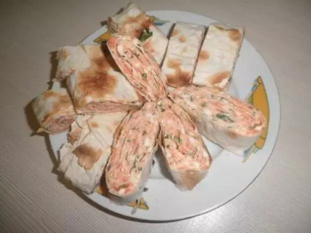 LAVASH + SALMON = အလိပ်