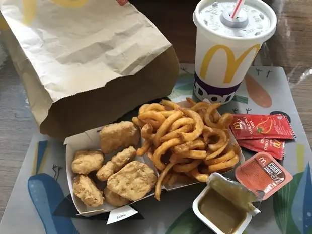 ناقابل يقين McDonald جون شيون جيڪي توهان صرف ڪجهه ملڪن ۾ ڳوليندا آهيو