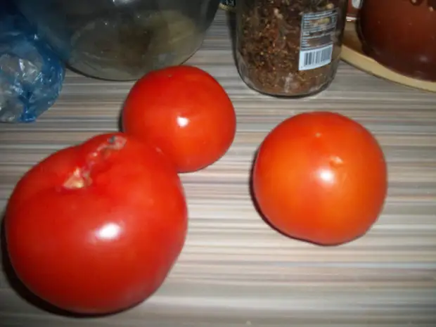 Snack - gevulde bakte tomaten!