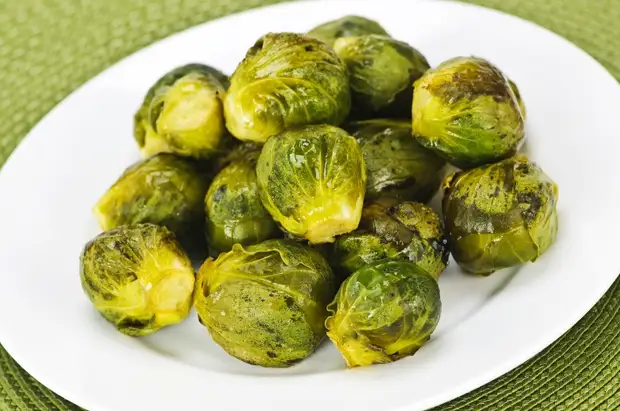 Brussels sprouts cov txiaj ntsig