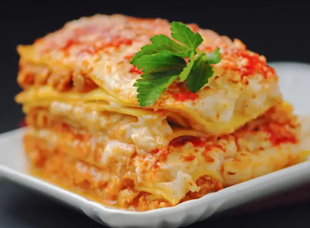 Daga lasagne zuwa terrine: kayan abinci na kasa da za a iya shirya tare da naman nama