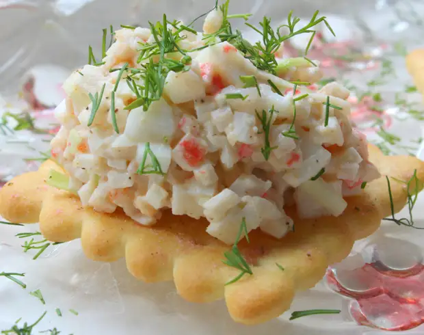 Jūras velšu uzkodu salāti