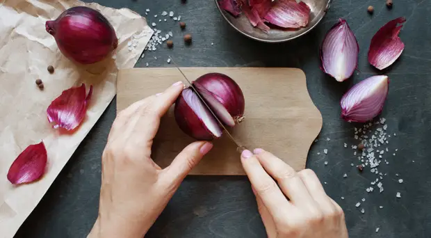 Cómo cocinar cebollas: amarillas, blancas, rojas, verdes y chalotas.