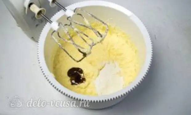 Graikinių riešutų trapi tešla: įpilkite vanilino